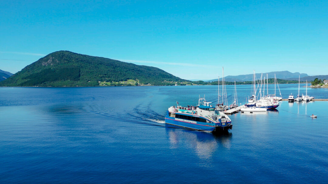 Norwegian Fjord Experiences - All year round - Rødne Fjord Cruise