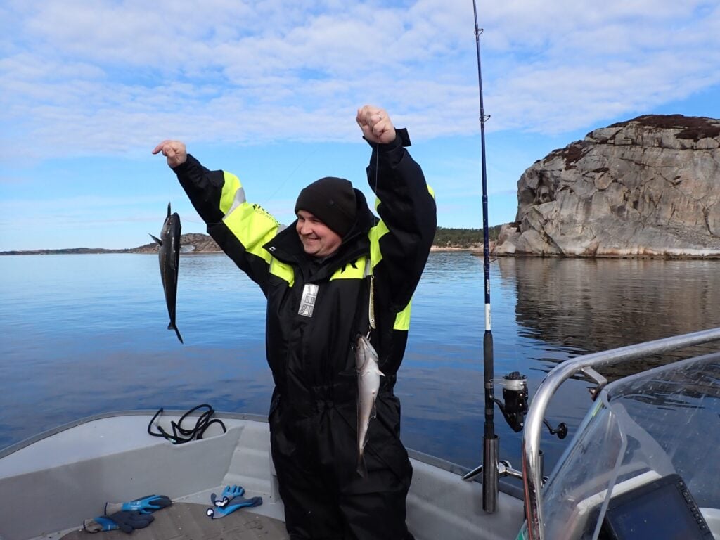 Fjordcruise og fisketur i Lysefjorden - Lokal mat og guide - Rødne ...